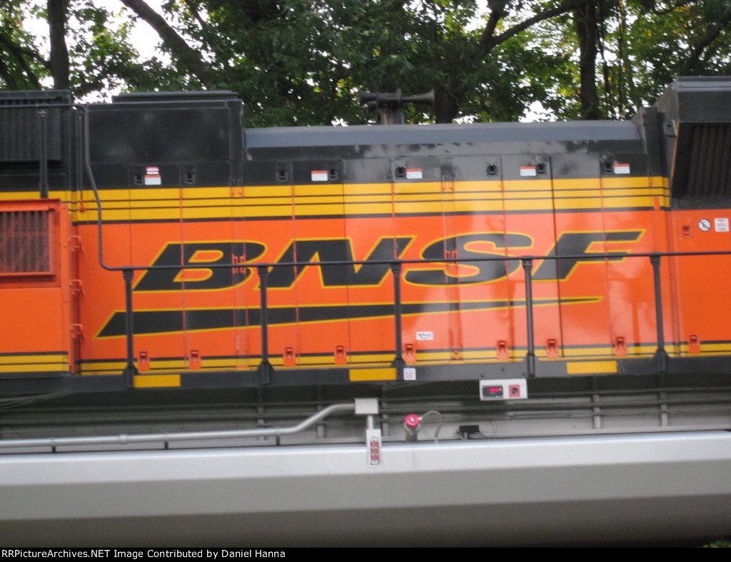 BNSF 8536